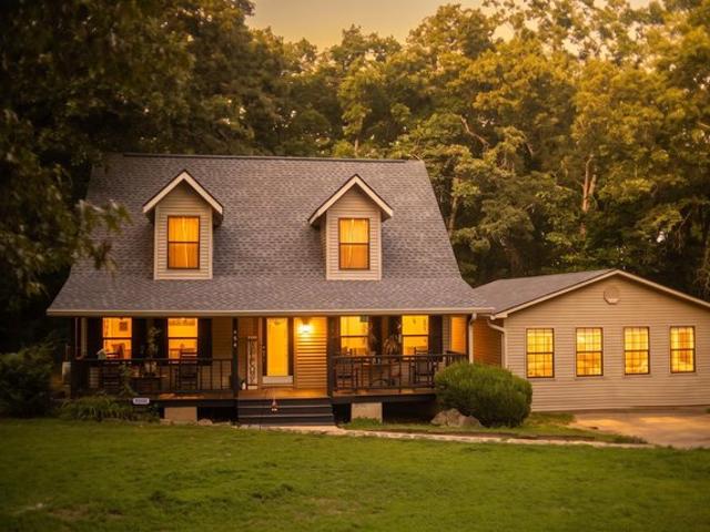 404 Cook Rd, Mountain View, AR 72560