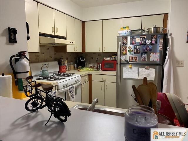 404 Carhart Court
