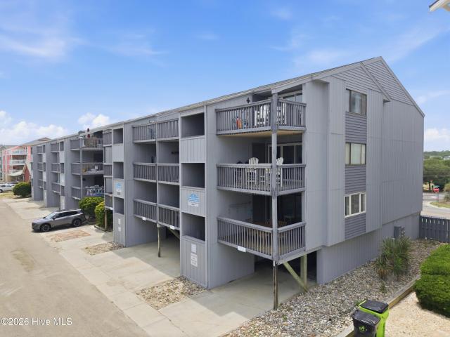 404 Carolina Beach Avenue S # B12