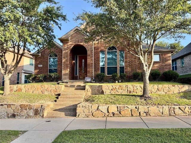404 Castle St, Desoto, TX 75115