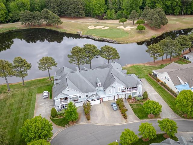 404 Claret Court