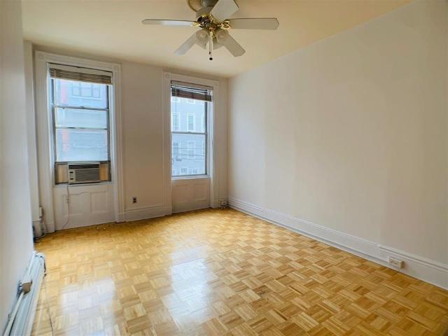 404 Adams St # 6