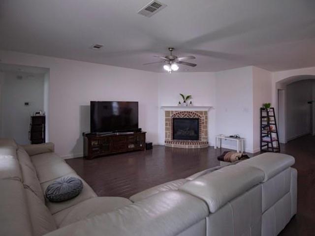 404 Barnstorm Drive