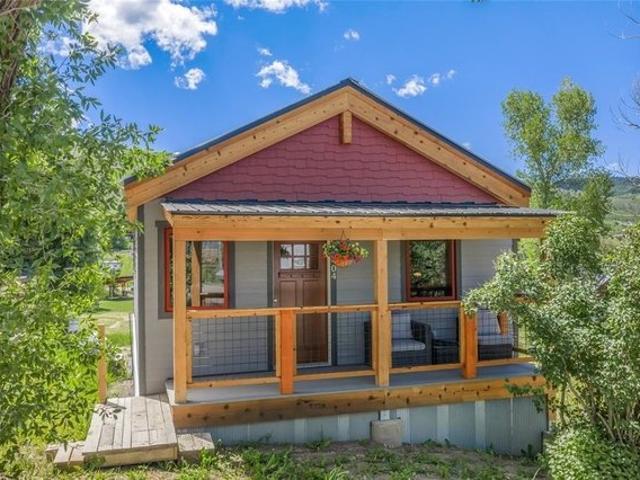 404 Bell Ave, Oak Creek, CO 80467