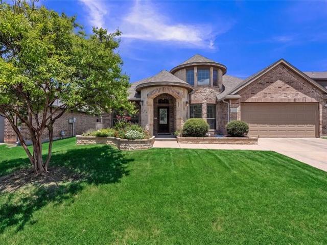 404 Bryn Mawr Ln, Van Alstyne, TX 75495
