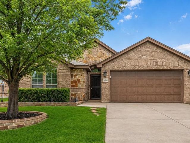 404 Brookhollow Ln, Saginaw, TX 76131