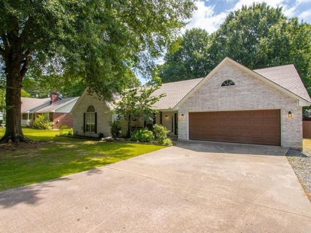 404 Galina St, Beebe, AR 72012