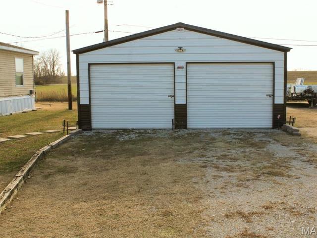404 Garden St, Cahokia, IL 62206 | MLS #26003 | Compass