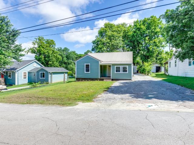 404 Green Acres Dr