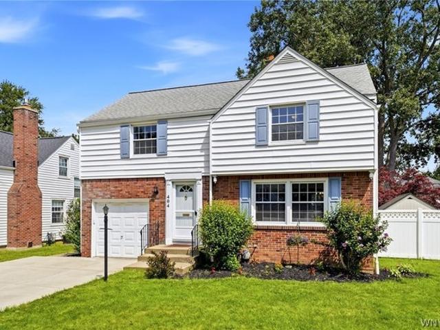 404 Darwin Dr, Amherst, NY 14226