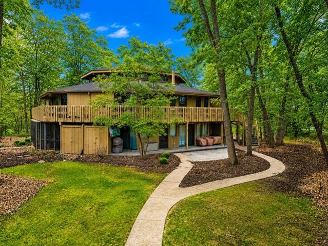 404 Deerpath W Unit F, Fontana, WI 53125