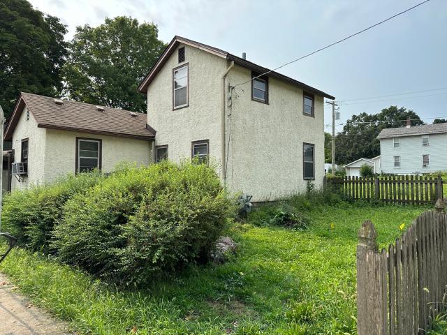 404 E 9th Street