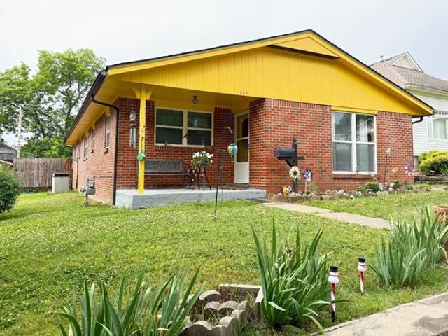 404 E 12th St, Pawhuska, OK 74056
