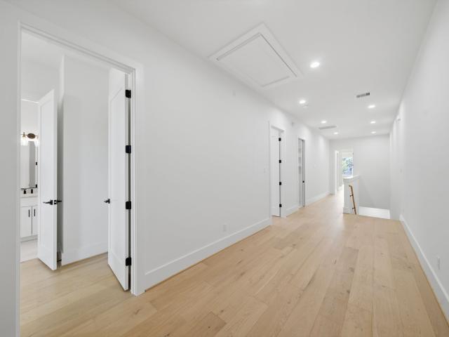 404 E 28th Street