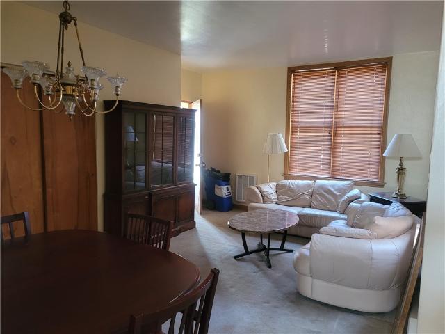 404 E Beau St