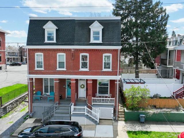 404 E Clay Street