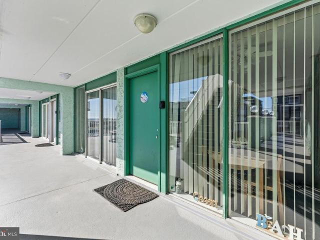 404 E Denver Avenue # 204