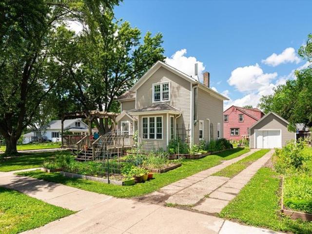 404 E Gillette St, Viroqua, WI 54665
