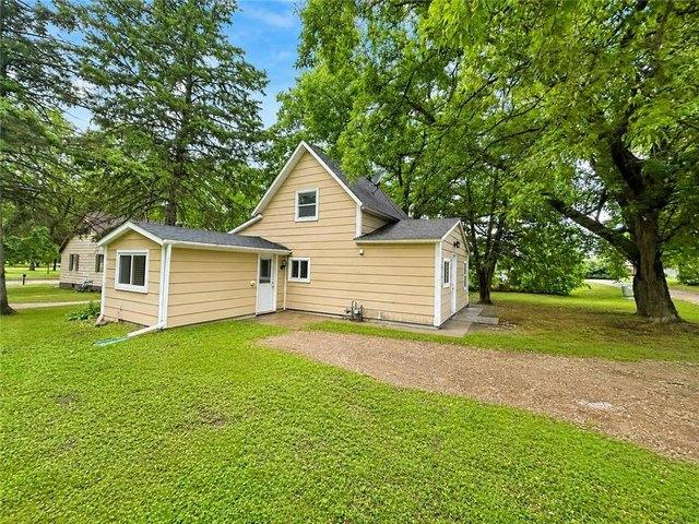 404 E Gilman St, New York Mills, MN 56567