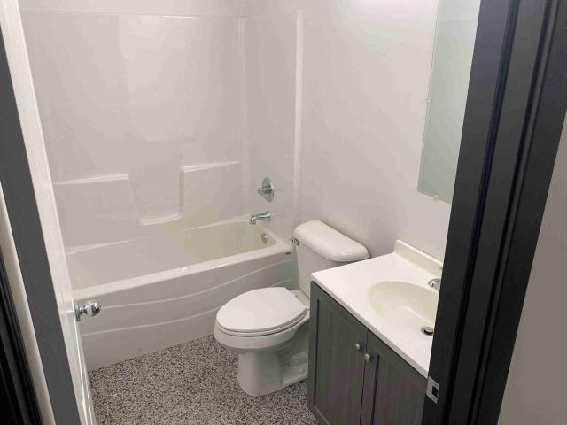 404 E Main St 2 Bedrooms, 2 Bathrooms