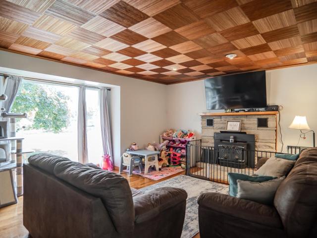 404 E Pickwick Drive