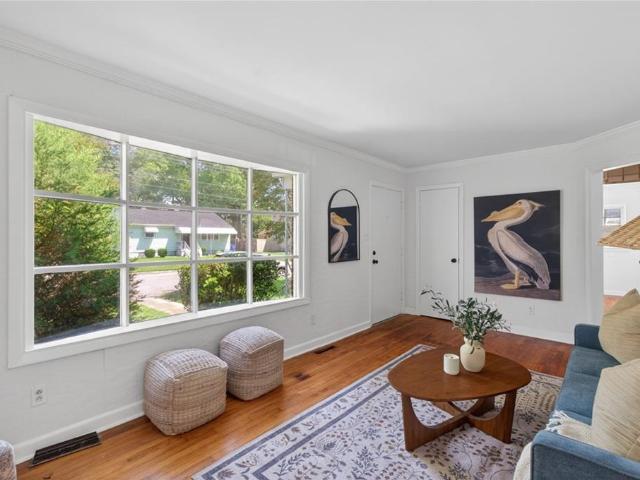 404 Eisenhower CIR