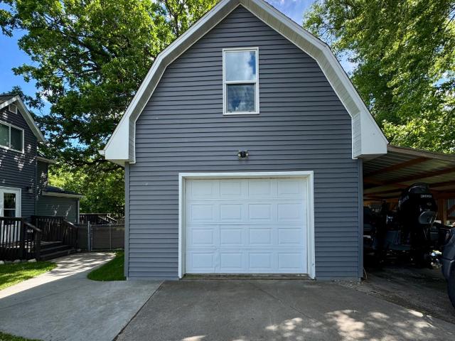 404 Elk Street NW