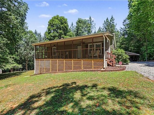 404 Kennedy Farm Rd, Trinity, NC 27370