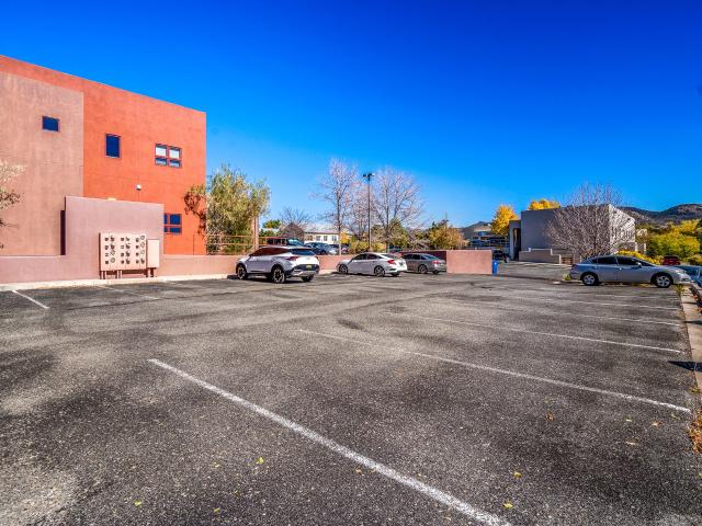 404 Kiva Court D