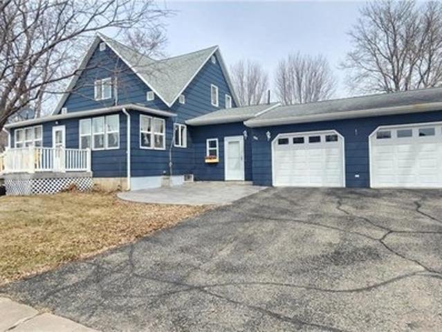 404 Hoff Ave, Vining, MN 56588