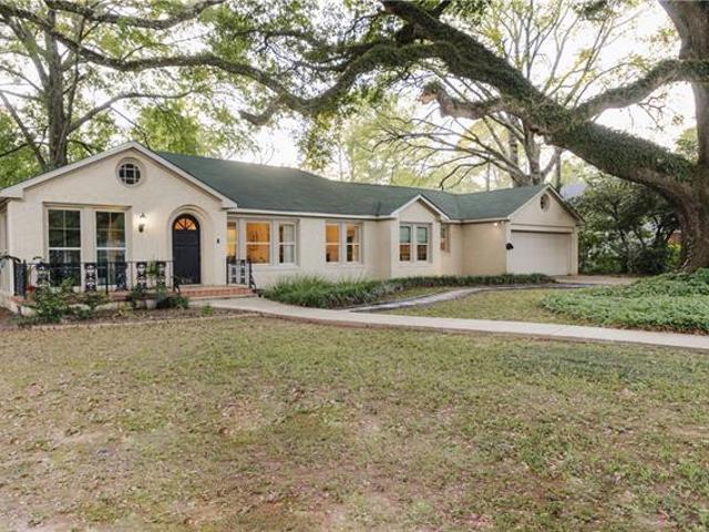 404 Hillcrest Dr, Alexandria, LA 71301 | MLS #CN2552 | Compass