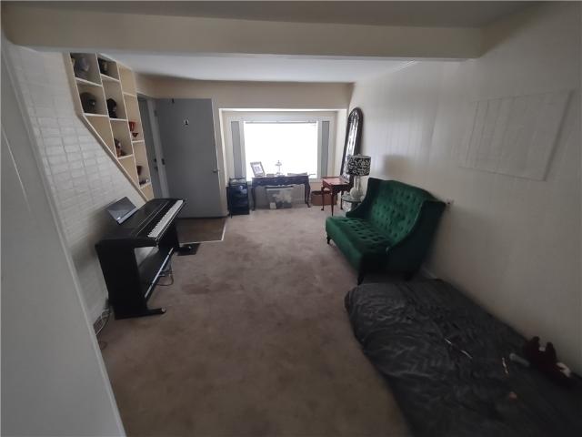 404 Hillside Ave