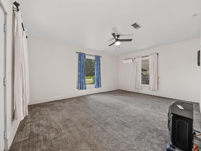 404 Large Avenue