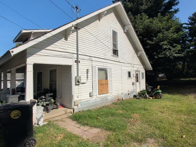 404 Light St