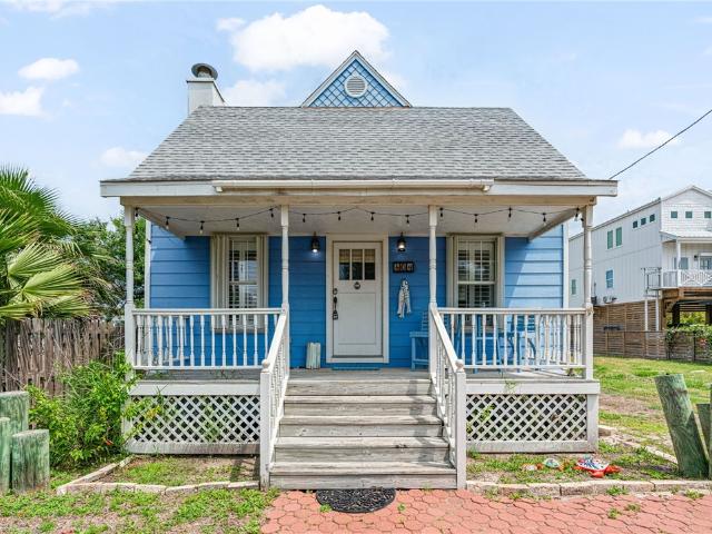 404 Mercer St, Port Aransas, TX 78373 | MLS #475385 | Compass