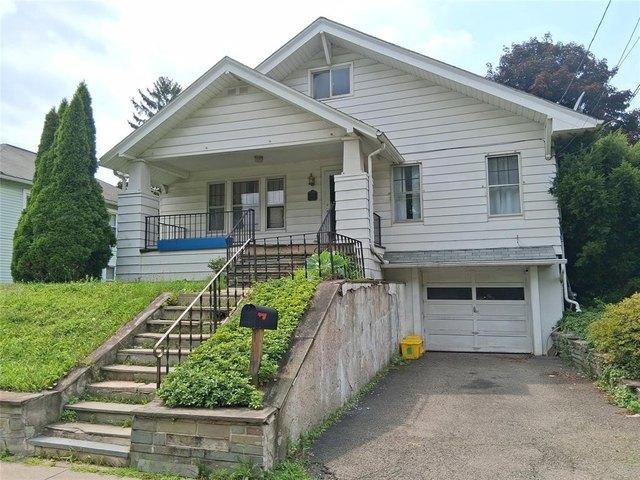 404 Mersereau Ave, Endicott, NY 13760