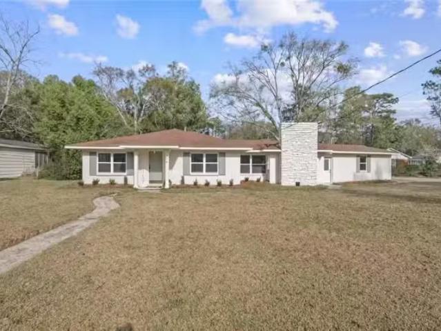 404 MYRTLEWOOD AVE, CHICKASAW, AL 36611