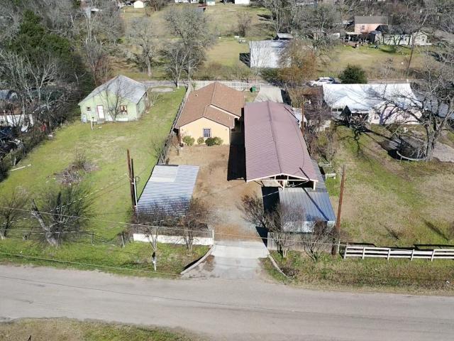 404 N Wilson St, Madisonville, TX 77864 | MLS #18808