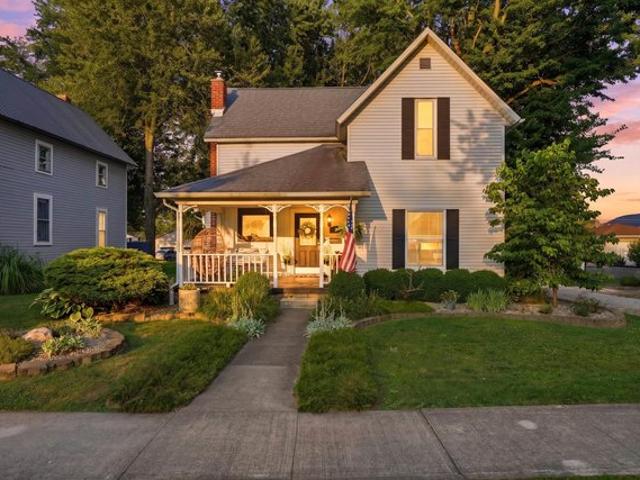 404 N Main St, Syracuse, IN 46567