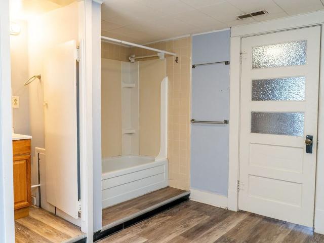 404 N Ninth St 1 Bedroom Apartment for Rent at 404 N 9th St, Columbia, MO 65201 Douglass Park