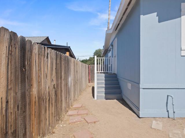 404 Naylor Avenue