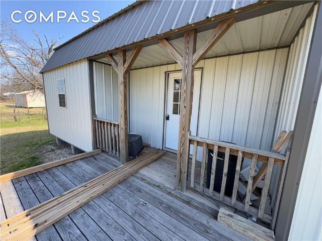 404 S Mignonette St, Kosse, TX