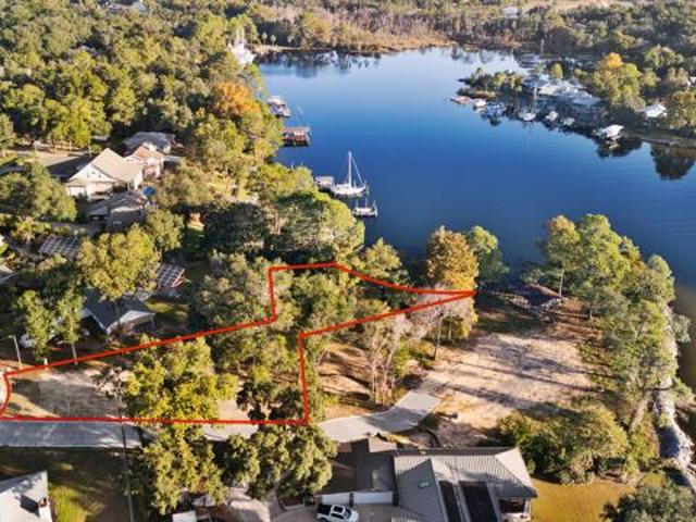404 Seville Cir, Niceville, FL 32578 | MLS #916188