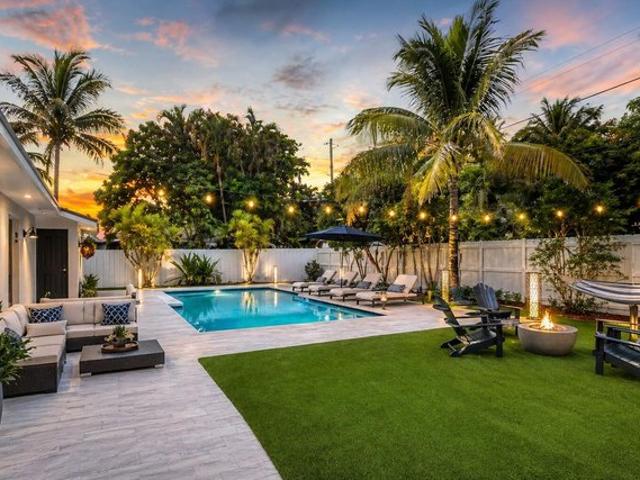 404 SE 6th Ave, Deerfield Beach, FL 33441