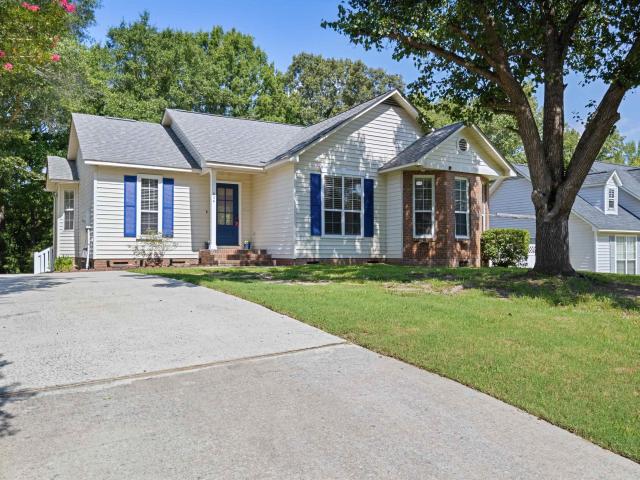 404 Stockland Road