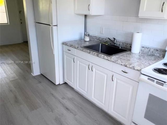 404 SW 5th Ave, Unit 1, Hallandale Beach, FL 33009 | MLS #A11990 | Compass