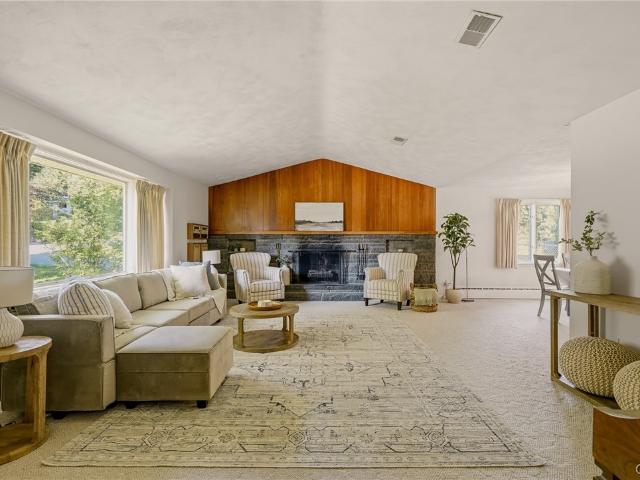 404 Sycamore Terrace