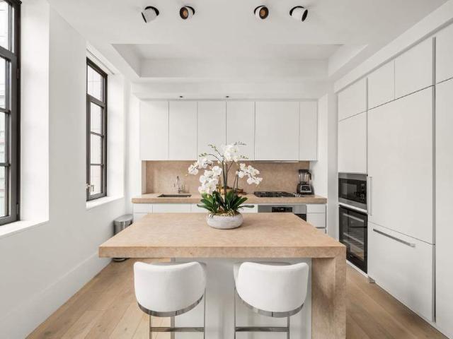 404 Park Avenue S 10E