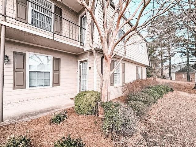 404 Park Ln, Oxford, MS 38655