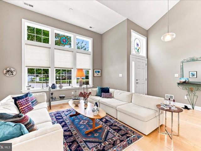 404 Peters Way
